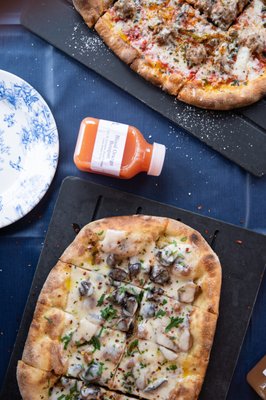 SERIOUS PIE DOWNTOWN - 2962 Photos & 4469 Reviews - 2001 4th Ave ...