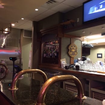 THE HOOCH - Updated August 2025 - 22 Photos - Soundside Inn Hotel Bar ...