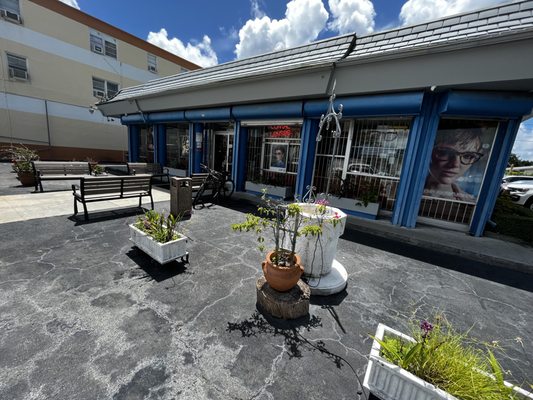 ELIO’S OPTICAL VISION CENTER - 55 Photos & 60 Reviews - 2320 W Flagler ...