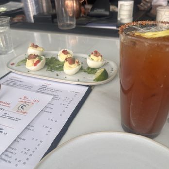 BIRDIE’S BARROOM AND KITCHEN - Updated July 2025 - 163 Photos & 94 ...