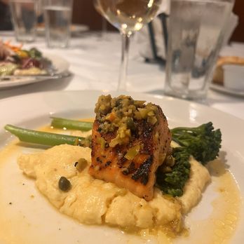 240 UNION - 212 Photos & 310 Reviews - 240 Union Blvd, Lakewood ...