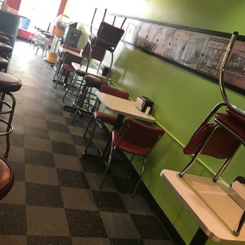 COMET BURGERS - Updated June 2025 - 132 Photos & 207 Reviews - 207 S ...