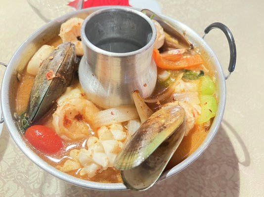 HUG BAAN THAI - 37 Photos & 12 Reviews - 2751 14 Mile Rd, Sterling ...