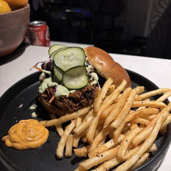 FELT BAR & EATERY - Updated October 2025 - 136 Photos & 62 Reviews ...