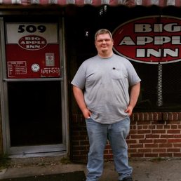 BIG APPLE INN - Updated March 2025 - 125 Photos & 79 Reviews - 509 N ...