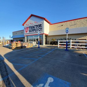 MENARDS - 11 Reviews - 101 28th Ave SE, Minot, North Dakota - Building ...