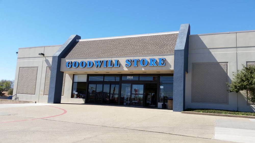 GOODWILL INDUSTRIES OF DALLAS - 15 Reviews - Used, Vintage ...