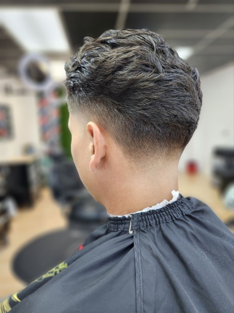 KC BARBER ERIC - Updated January 2025 - 40 Photos - Kansas City ...