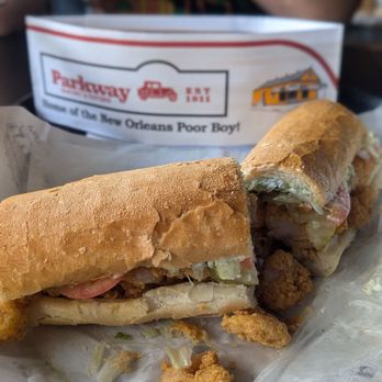 PARKWAY BAKERY & TAVERN - Updated November 2024 - 3443 Photos & 2643 ...