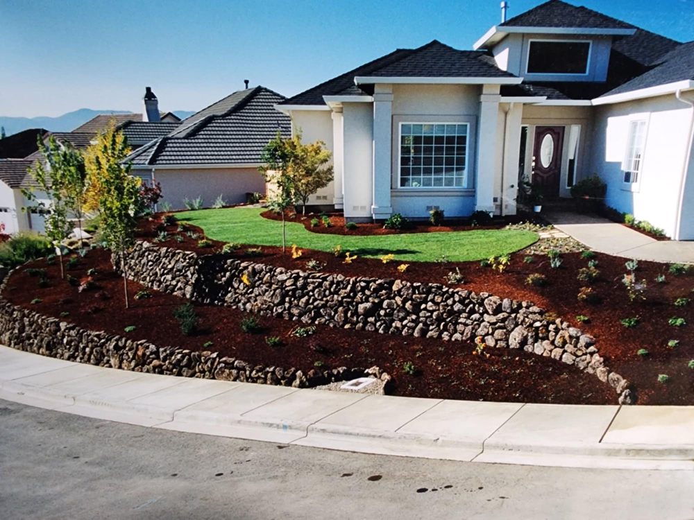 CREATIVE EDGE LANDSCAPING - Updated December 2024 - 2570 Merriman Rd ...