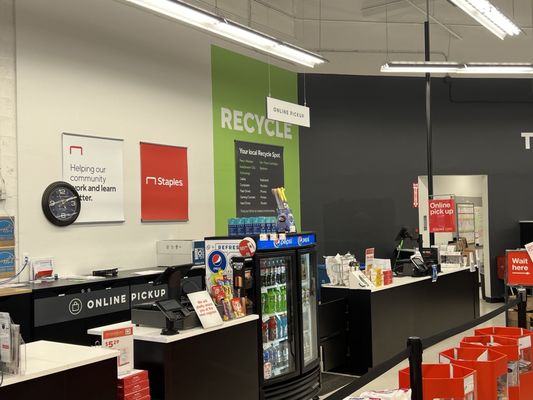 STAPLES - Updated January 2026 - 27 Photos & 33 Reviews - 6001 Menaul ...