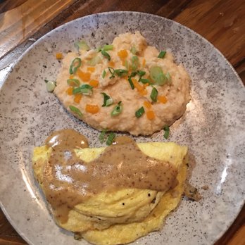 DISTRICT KITCHEN & COCKTAILS - Updated October 2025 - 830 Photos & 829 ...