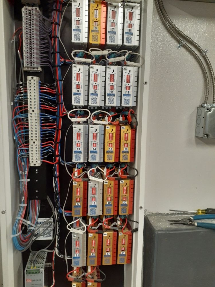 JR ELECTRICAL PROS - Updated September 2024 - 13 Photos - Riverside ...