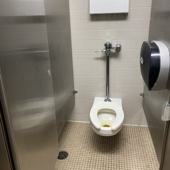 BEST BUY - Updated December 2025 - 20 Photos & 153 Reviews - 5425 Touhy ...