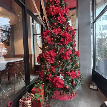 RED COW WAYZATA - Updated April 2025 - 52 Photos & 56 Reviews - 881 ...