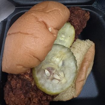 MAIN BIRD HOT CHICKEN - Updated December 2025 - 52 Photos & 52 Reviews ...