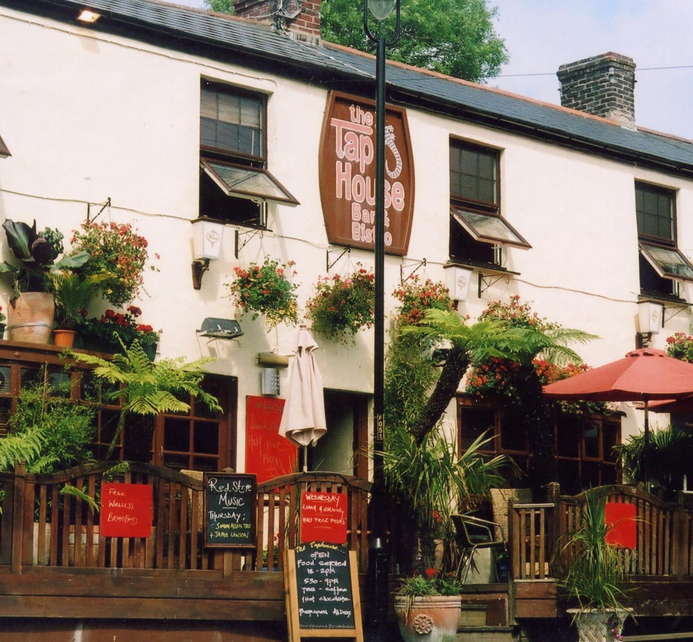 TAP HOUSE - Updated December 2024 - Peterville Square, St. Agnes ...