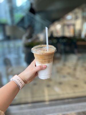 DE MELLO COFFEE - THE WELL - Updated January 2026 - 106 Photos & 40 ...