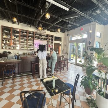 THE TELL ME BAR - Updated December 2025 - 50 Photos & 28 Reviews - 1235 ...