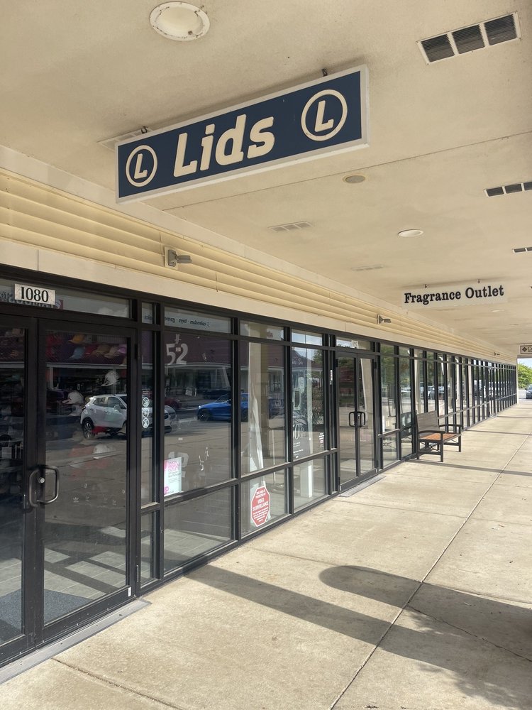 LIDS - Updated November 2024 - 3026 Outlet Dr, Edinburgh, Indiana ...