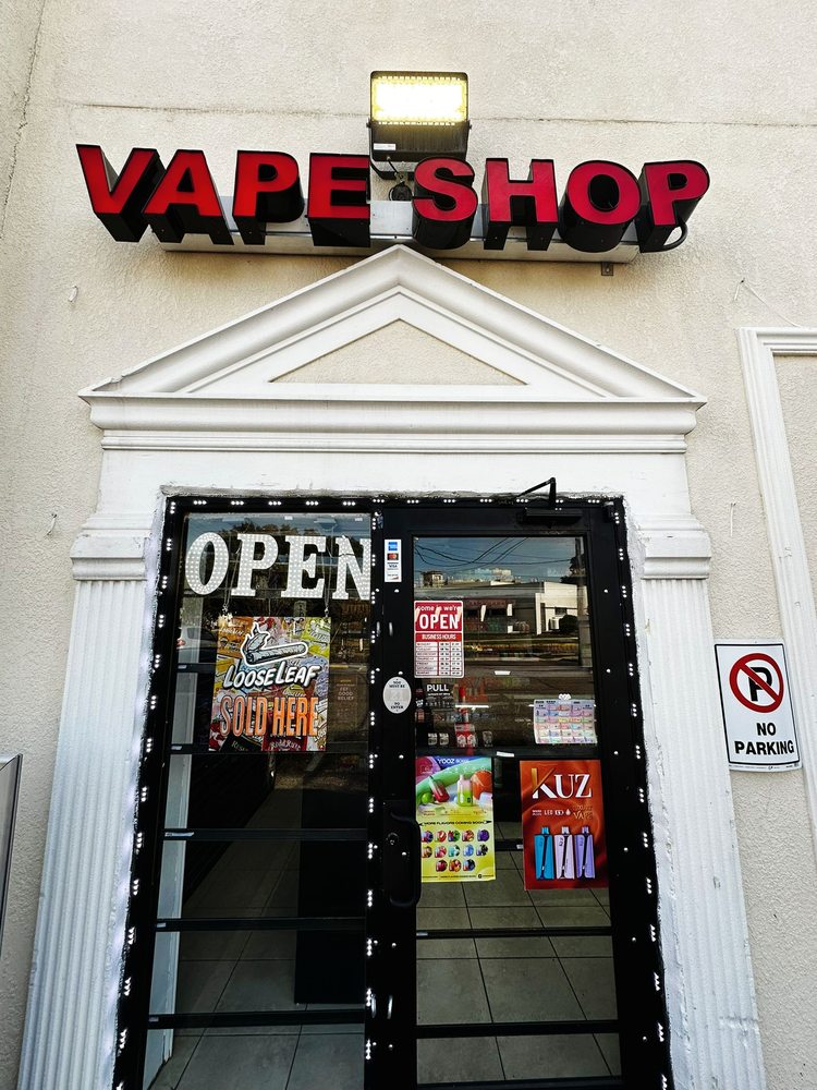 BOB SMOKE SHOP - 1118 W Kennedy Blvd, Tampa Bay, Florida - Vape Shops ...