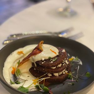 COSMOS RISTORANTE & PIZZERIA - Updated December 2025 - 76 Photos & 339 ...