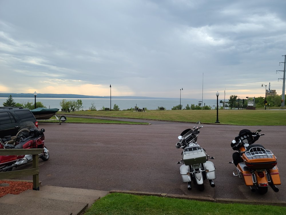 CREST MOTEL - Updated December 2025 - 12 Reviews - 115 Sanborn Ave ...