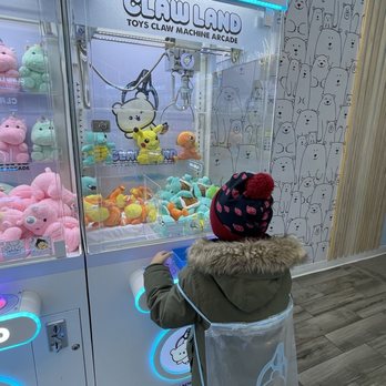 CLAW LAND - Updated October 2025 - 72 Photos & 23 Reviews - 2645 White ...