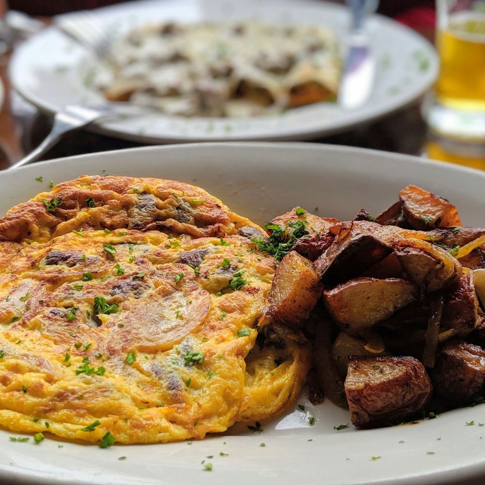 The Best 10 Restaurants near Bayshore in Glendale, WI - Yelp