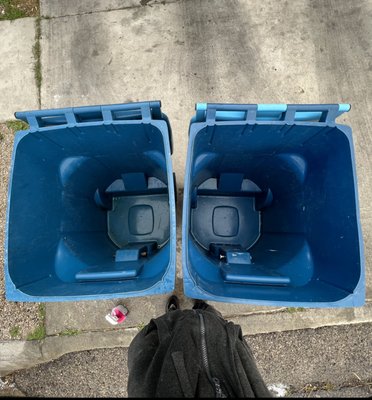 CLEAN N FRESH BINS - Updated December 2025 - 26 Photos & 37 Reviews ...