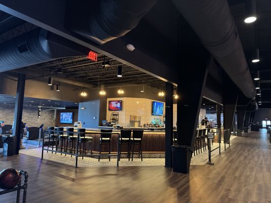 PINHEADS - Updated October 2025 - 36 Photos - 18 Whittington Dr ...