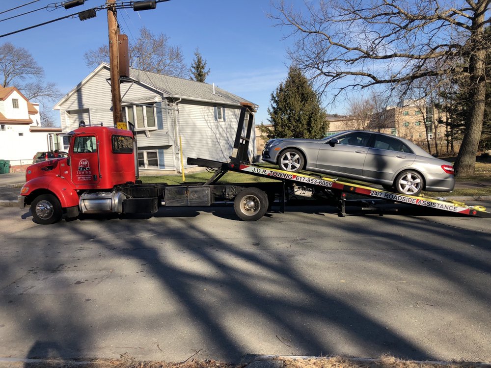 J D R TOWING SERVICE - Updated August 2025 - 24 Photos - 28 Thatcher St ...