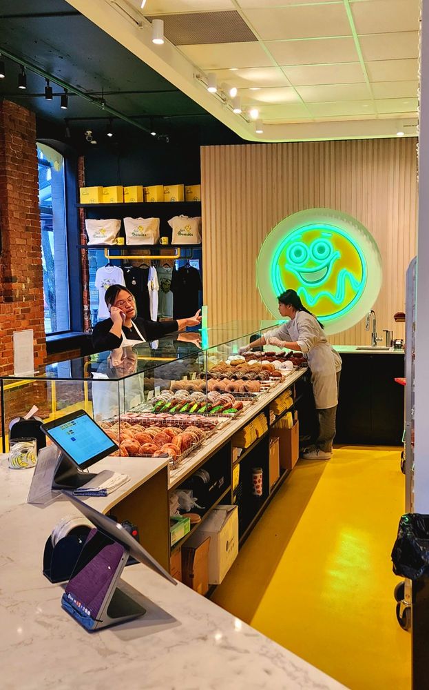 LEE’S DONUTS - Updated December 2025 - 98 Photos & 31 Reviews - 199 ...