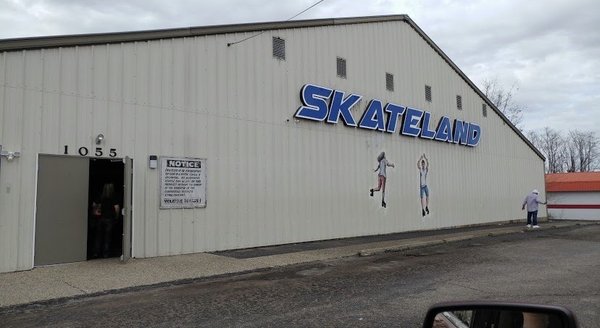 HARDIN COUNTY ROLLER RINK - Updated August 2025 - 10 Photos & 10 ...