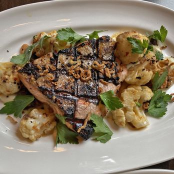 THE BERCZY TAVERN - Updated December 2025 - 21 Photos - 69 Front Street ...