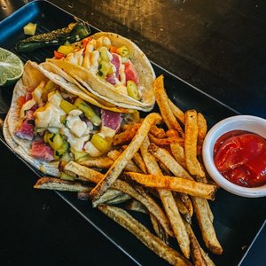 DEMETRIS WOODSTONE TAVERNA - 522 Photos & 550 Reviews - 101 Main St ...