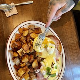 HUB & SPOKE DINER - Updated June 2024 - 635 Photos & 737 Reviews - 1291 ...