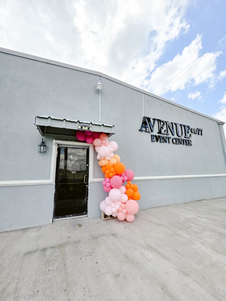 AVENUE ON 77 EVENT CENTER - Updated December 2025 - 820 E Business 77 ...