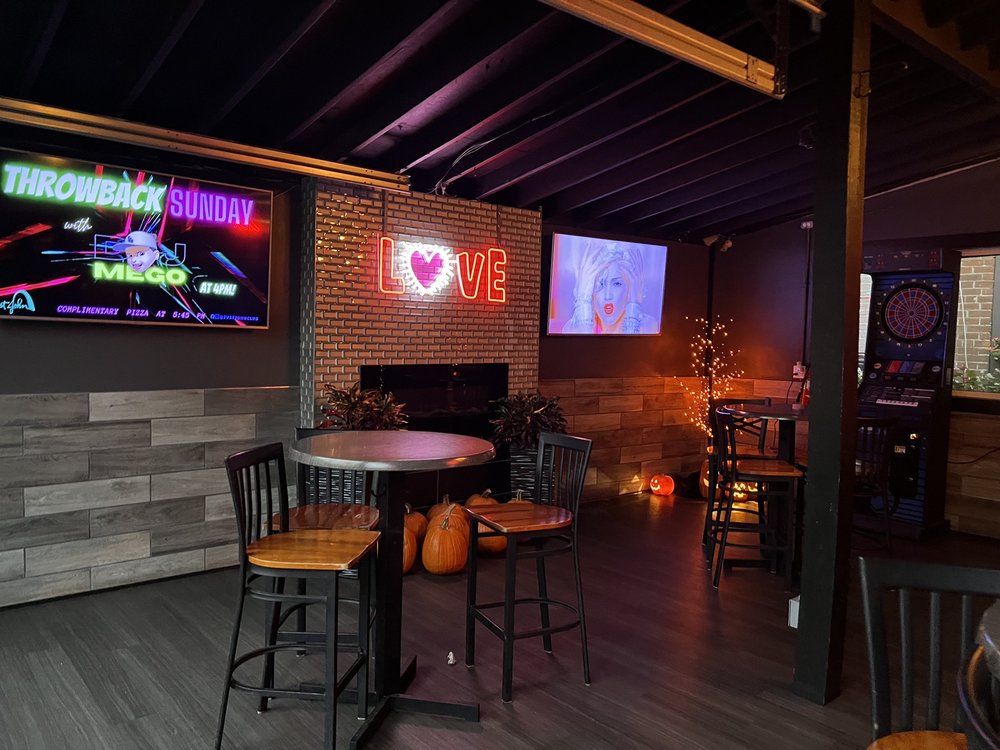 JUST JOHN NIGHTCLUB - Updated December 2025 - 35 Photos & 76 Reviews ...