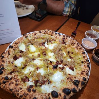 TONO PIZZERIA + CHEESESTEAKS - Updated December 2025 - 39 Photos & 23 ...