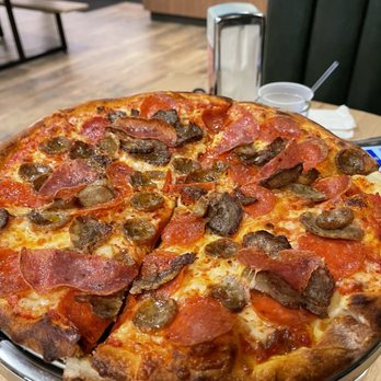 TONY C’S PIZZA & BEER GARDEN - ANDERSON LANE - Updated August 2024 ...