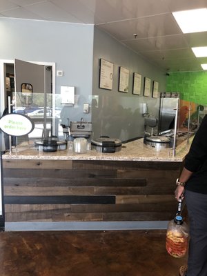 DASH POKÉ - Updated April 2024 - 20 Photos & 10 Reviews - 3240 Dauphin ...