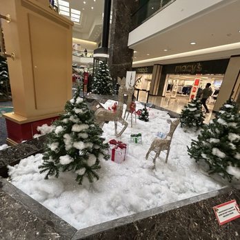 SUNVALLEY SHOPPING CENTER - Updated November 2025 - 245 Photos & 345 ...