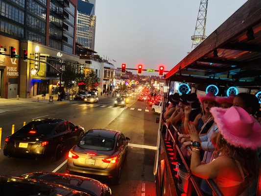 THE NASHVILLE TRACTOR - Updated April 2025 - 72 Photos & 93 Reviews ...