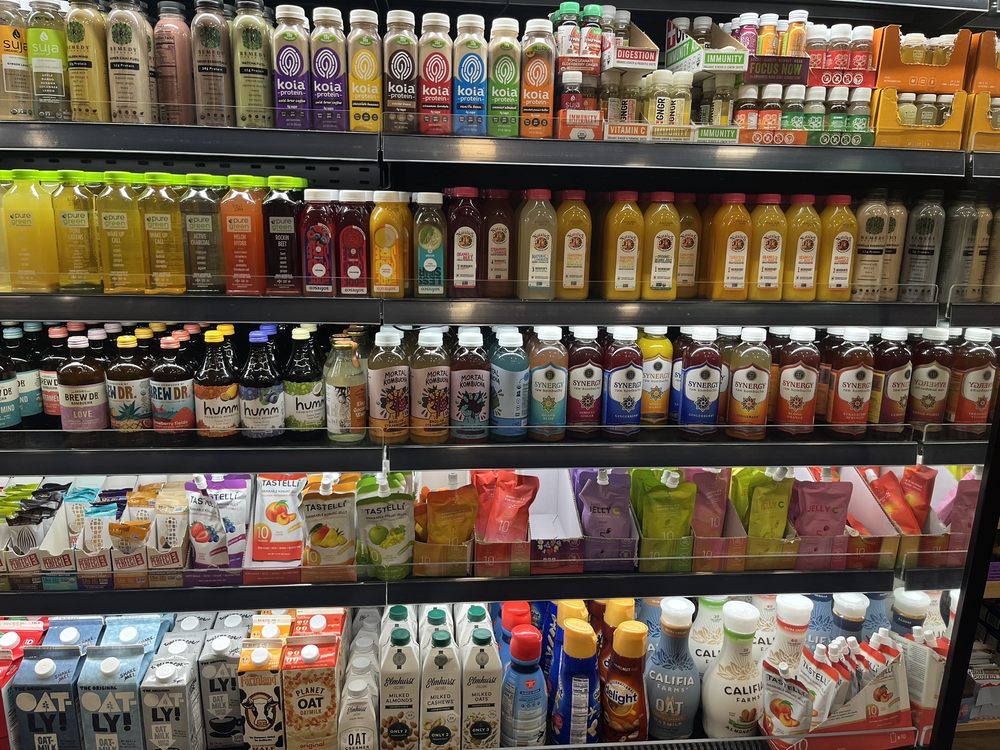 LEMON TREE GOURMET DELI - 330 W Broadway, New York, New York - Juice ...