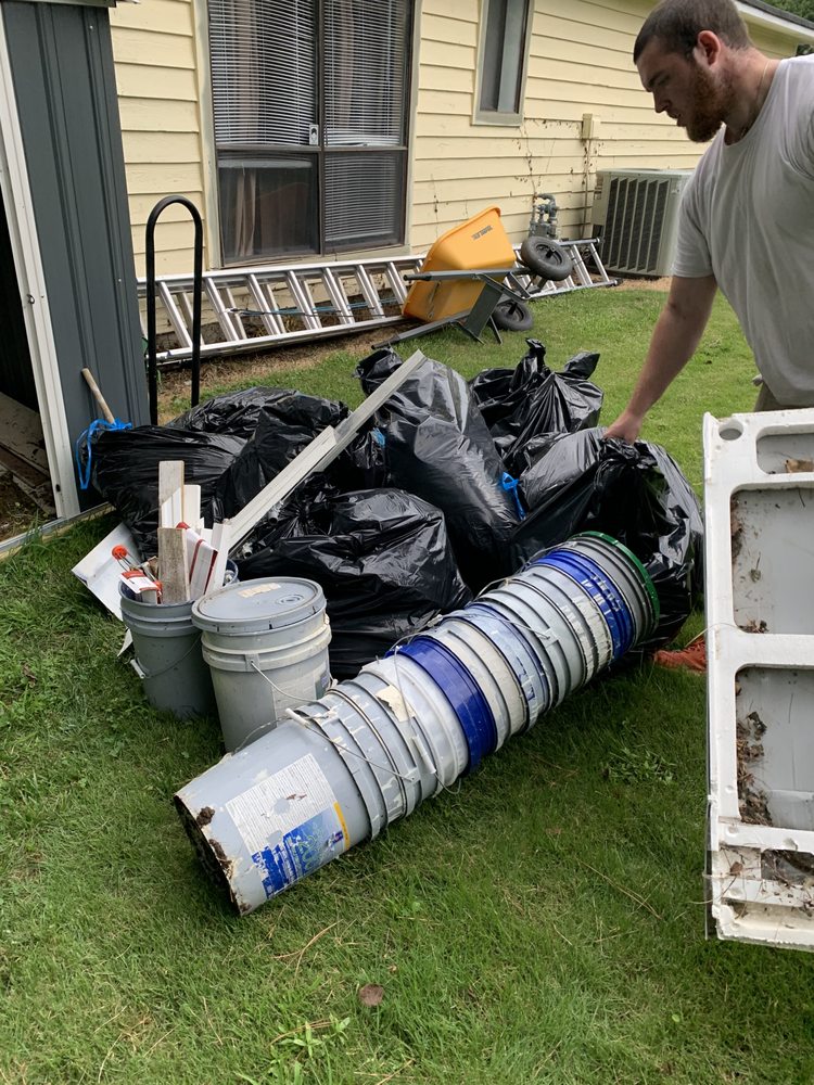 DBS JUNK & DEBRIS REMOVAL - 27 Photos - Winder, Georgia - Junk Removal ...