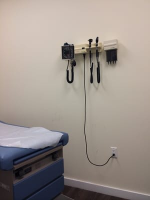 MORA LAWRENCE, MD - Updated June 2026 - 60 Reviews - 8665 Wilshire Blvd ...