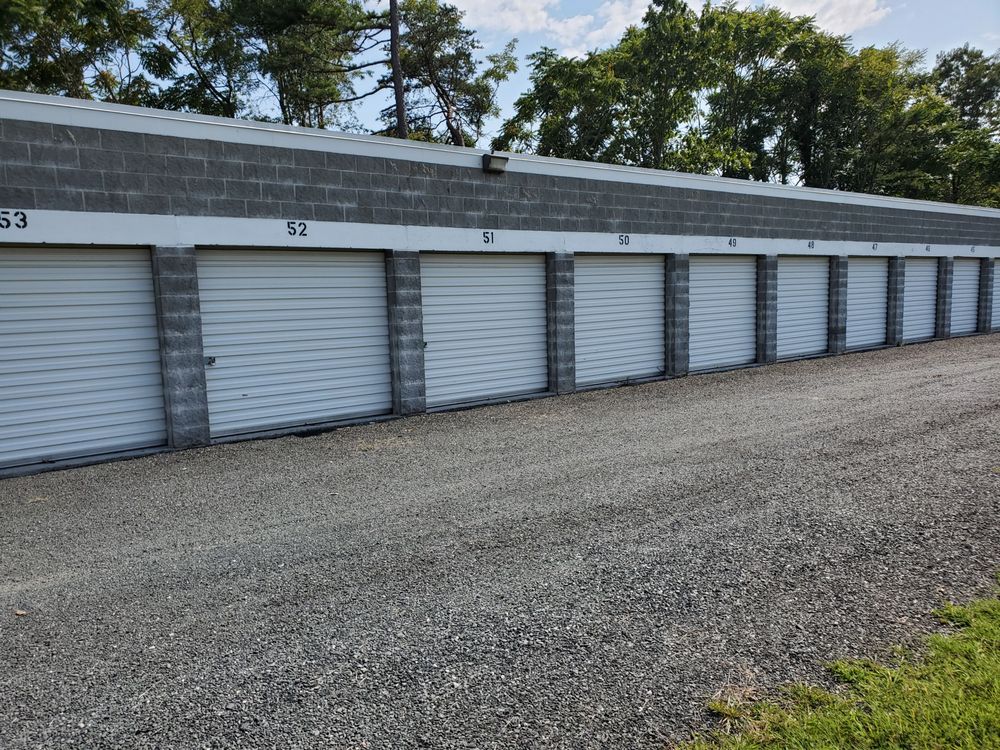 SPOUT SPRING STORAGE - Updated November 2024 - 3186 Richmond Hwy, Spout ...