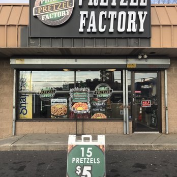 PHILLY PRETZEL FACTORY - Updated January 2026 - 13 Photos & 16 Reviews ...