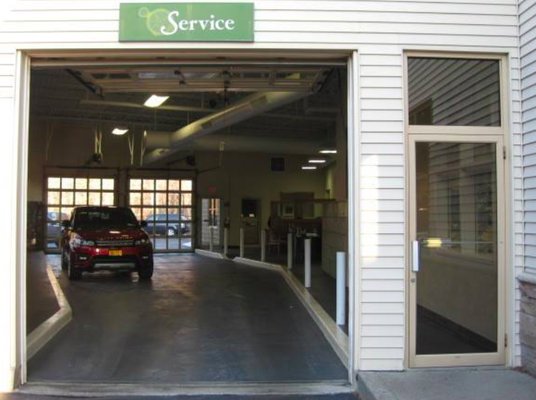 LAND ROVER DARIEN - Updated January 2026 - 38 Photos & 38 Reviews ...